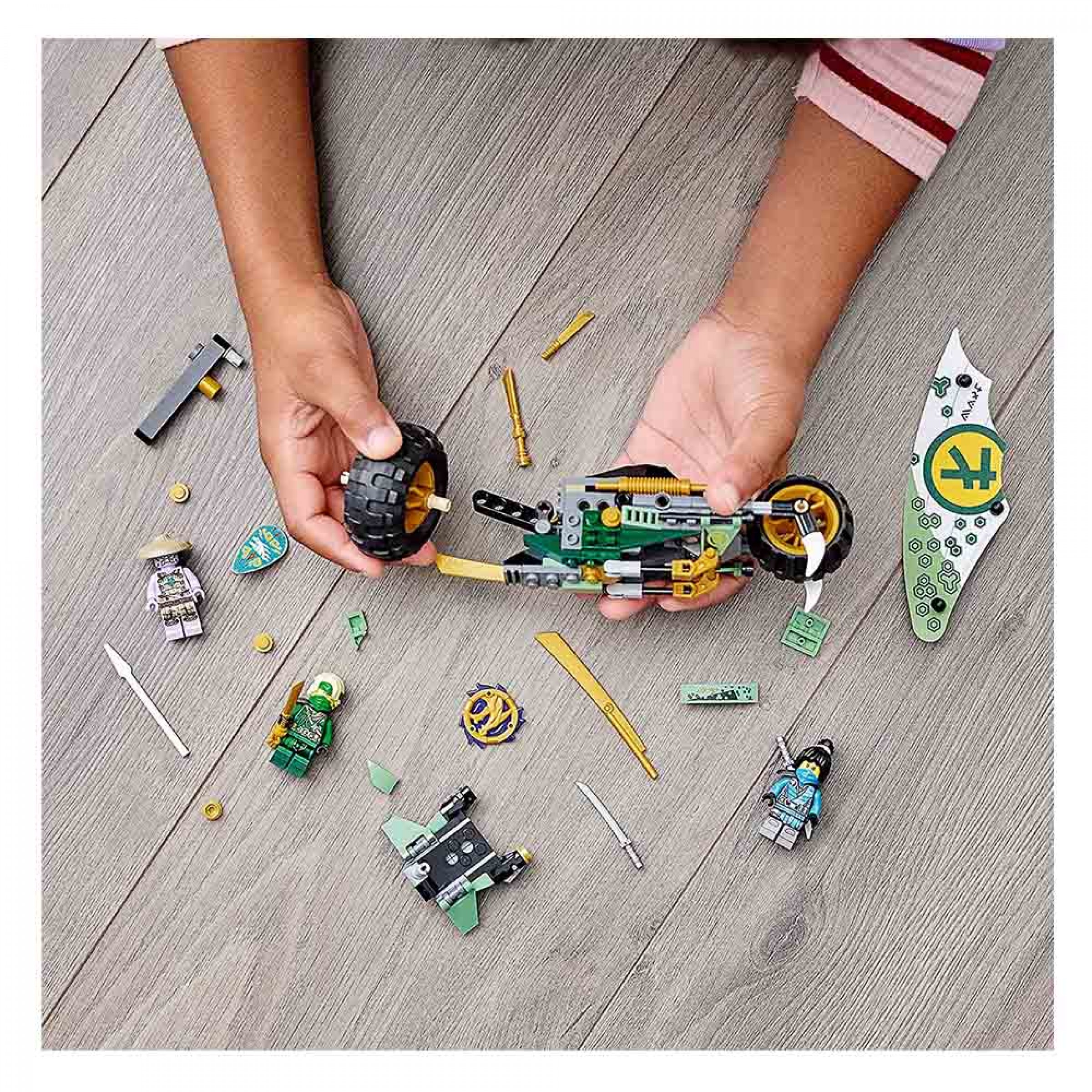 Lego Lego Ninjago Lloyd S Jungle Chopper Bike 71745 71745 Lampridis Gr