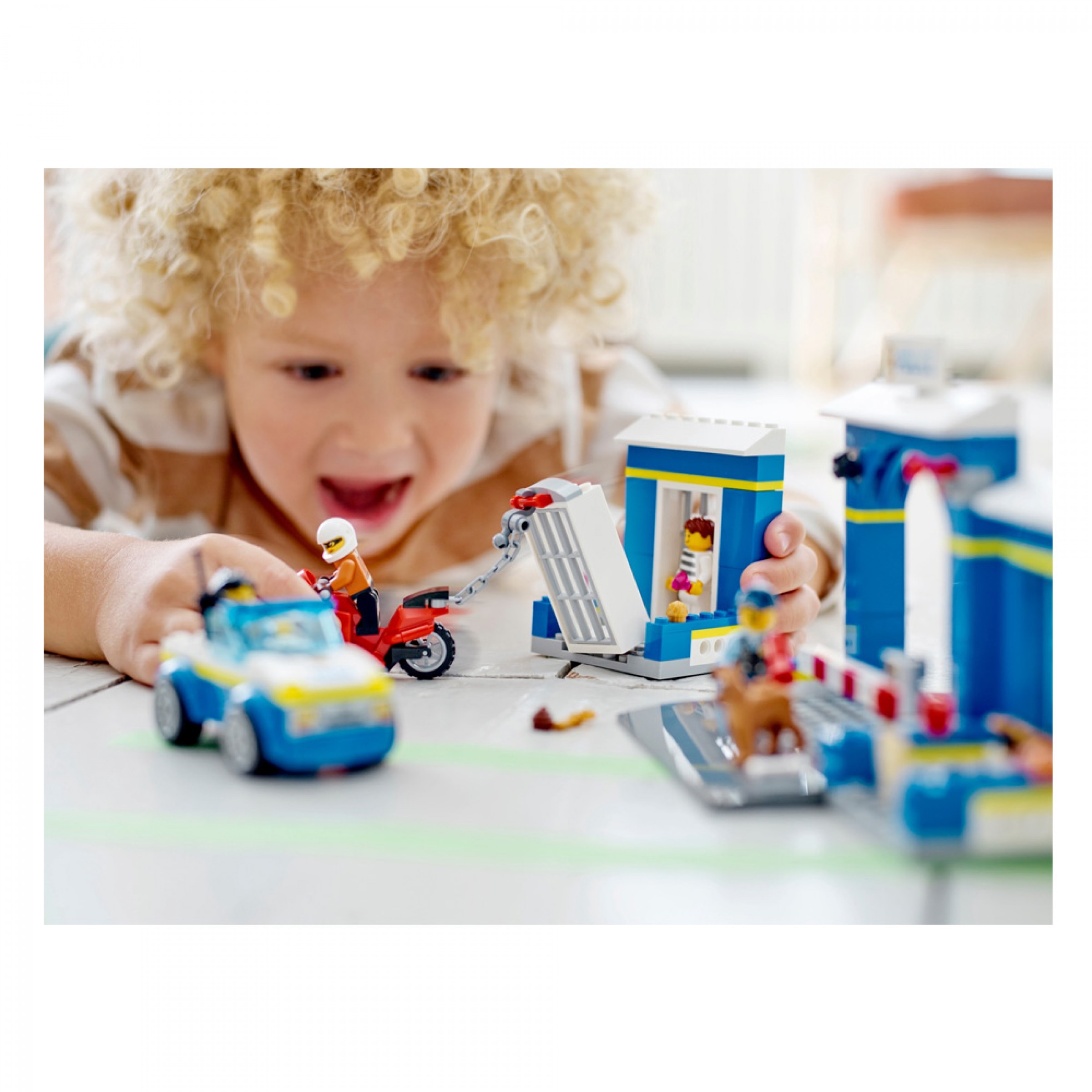 Lego-LEGO POLICE STATION CHASE 60370(60370) | lampridis.gr